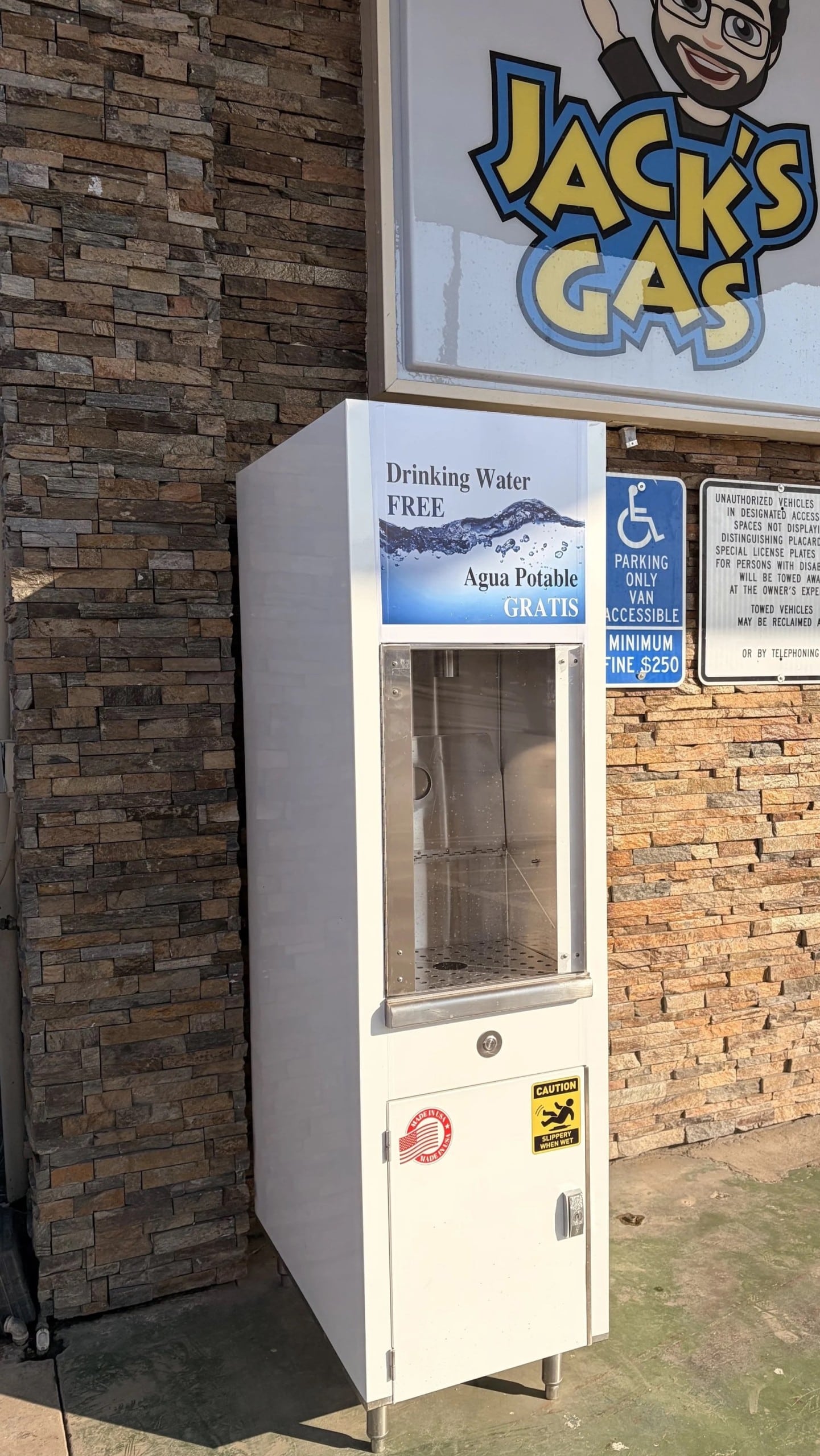 New fill station in Tulare County provides free, clean drinking water ...