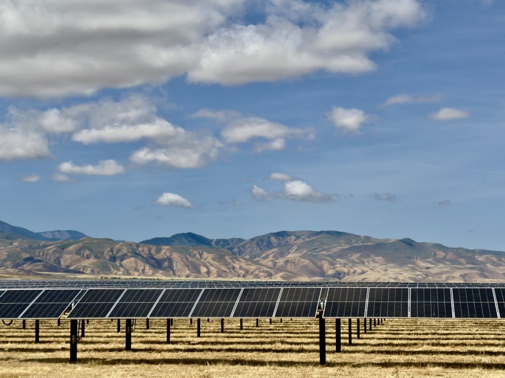 Solar power for state’s biggest water project come with hefty price tag ...